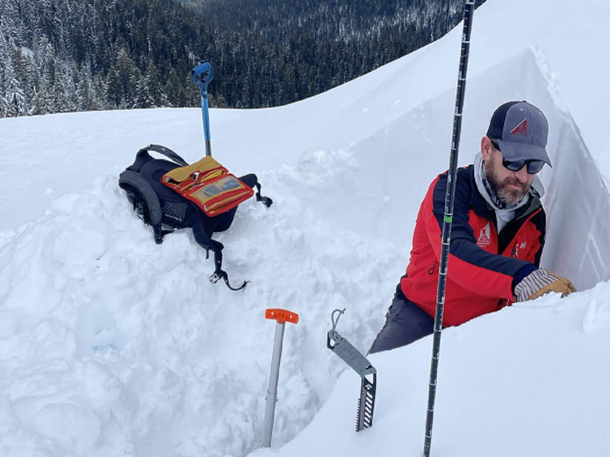 Avalanche Pro 1 Certification Course | Mt. Shasta | SWS Mountain Guides